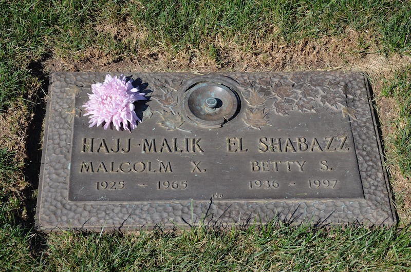 At the grave of Malcolm X – stefanie's voice